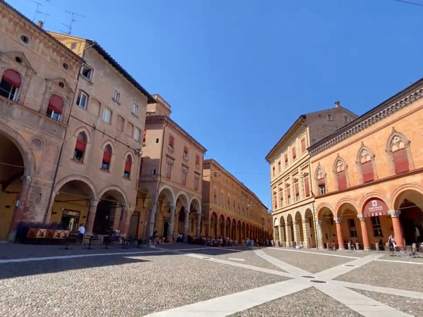 Bolonia - co zobaczyć? Przewodnik po atrakcjach Bolonii - zLukaszem